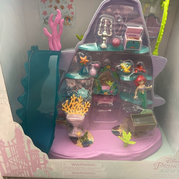 Disney | Toys | Disney Princess Ariel Coral Cove Playset Pink And Teal ...